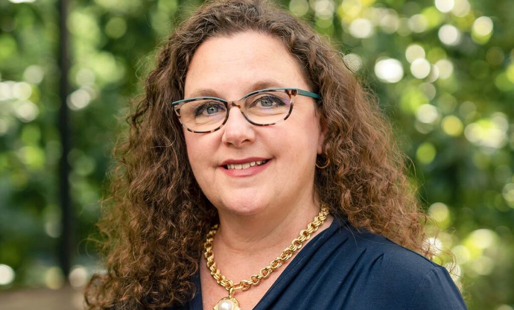 Amy Lowder | Modera Wealth Management